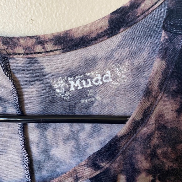 Mudd | Tops | Mudd Short Sleeve Tie Dye Tshirt With Cut Out | Poshmark